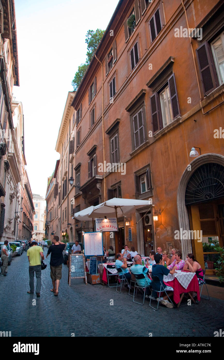 Open air restaurant rome hi-res stock photography and images - Alamy