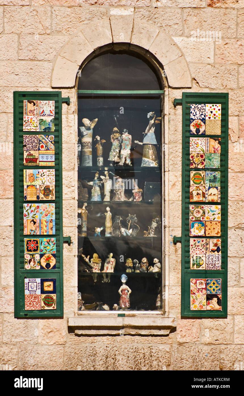 Jerusalem ceramics hi-res stock photography and images - Alamy