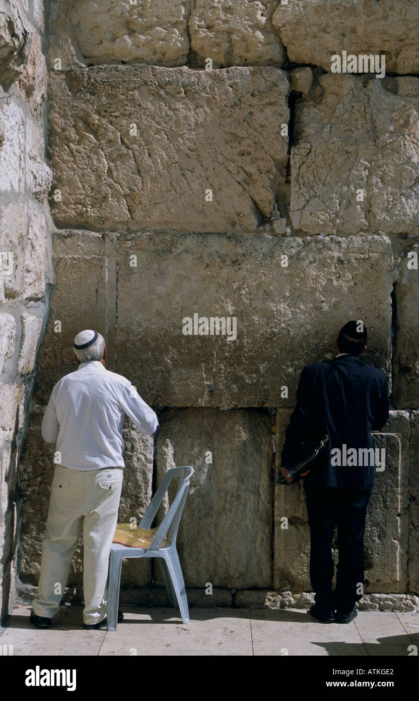 Men at the wailing wall in Jerusalem Stock Photo - Alamy
