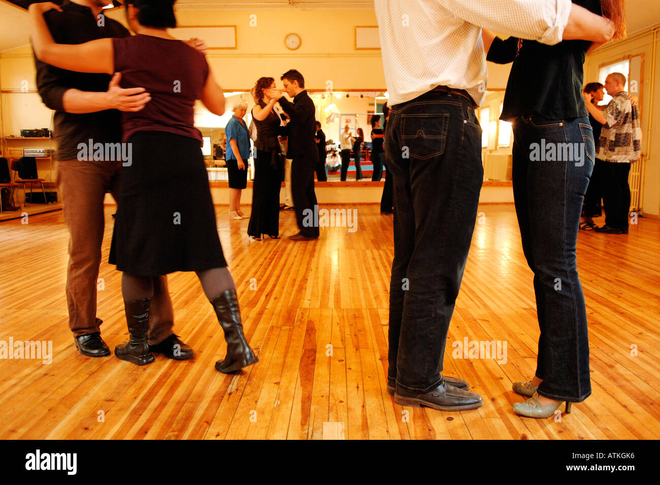 Tango lesson hi-res stock photography and images - Alamy
