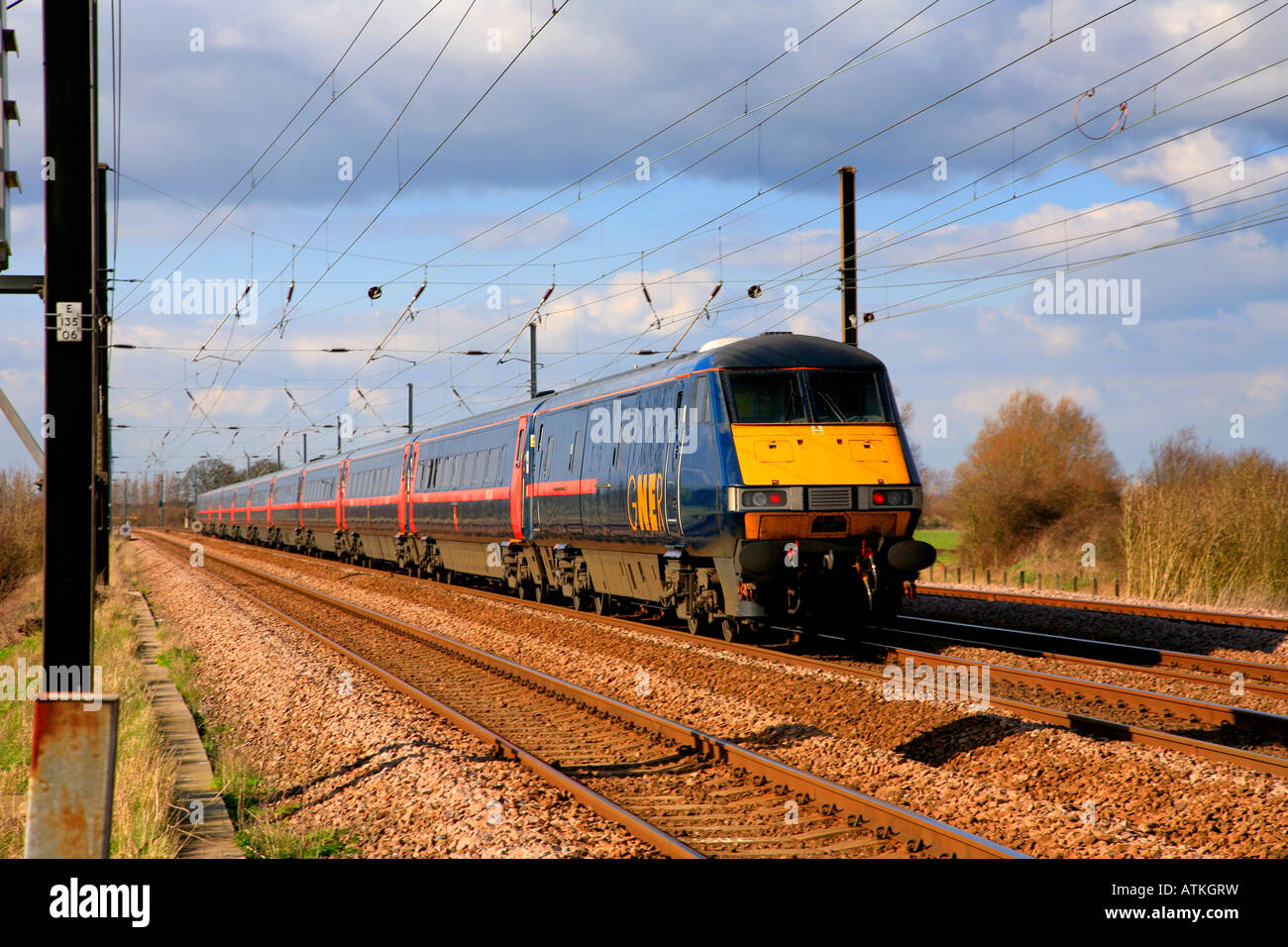 GNER 82 class DVT Electric HST train ECML Connington Peterborough ...