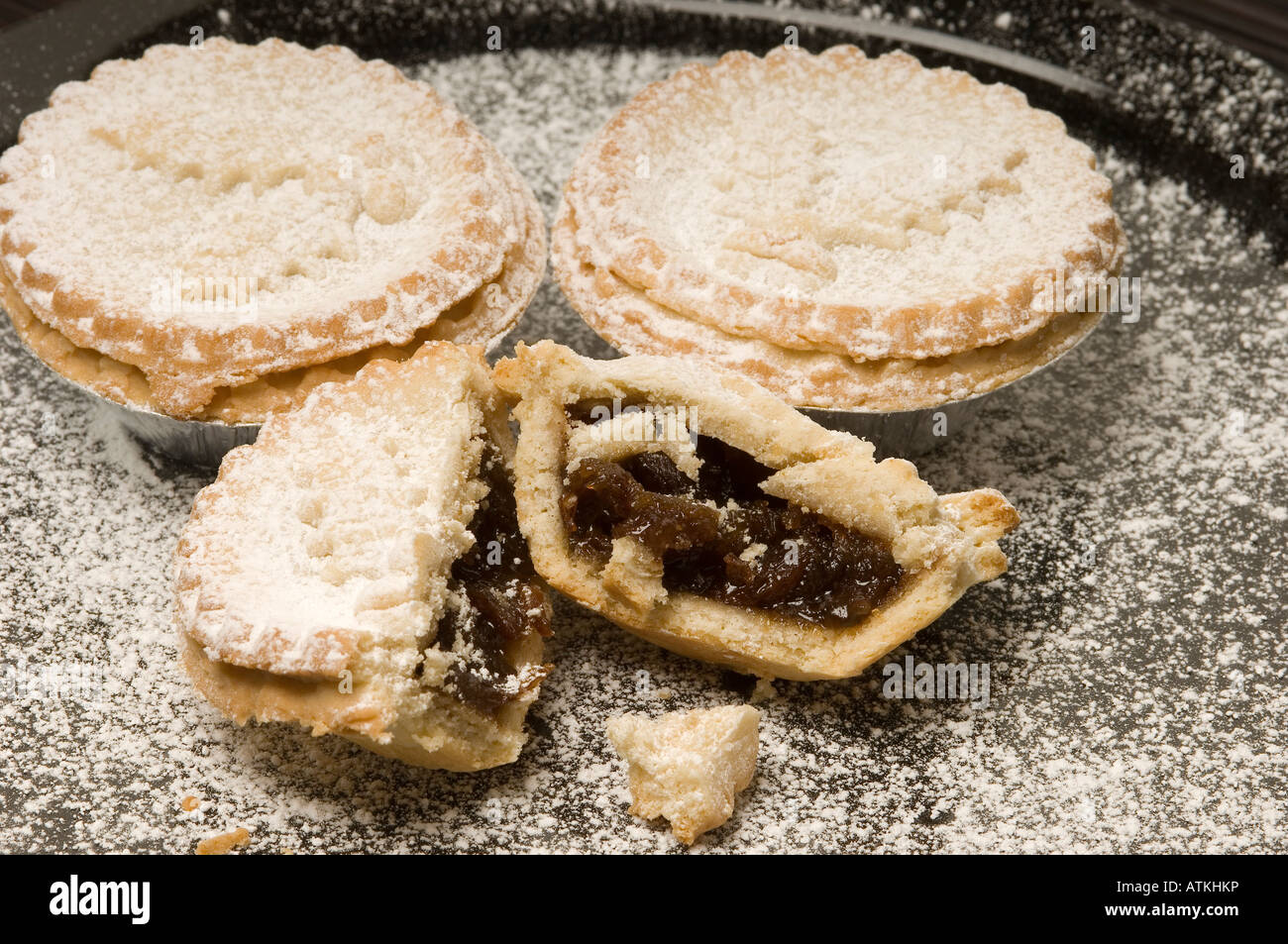 All butter pastry mince pies hi-res stock photography and images - Alamy