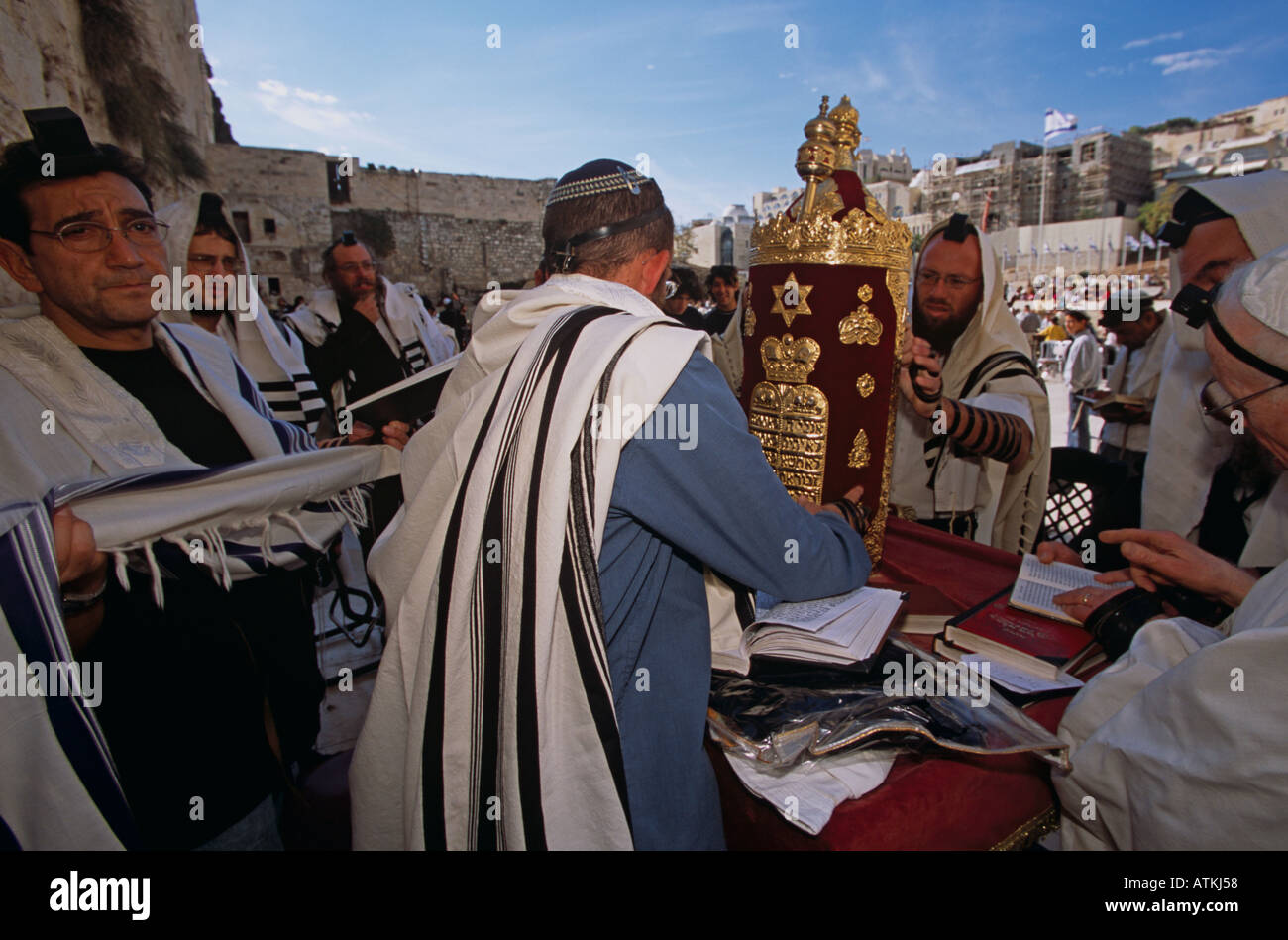 A group of rabbes performing a Jewish ceremony Stock Photo - Alamy
