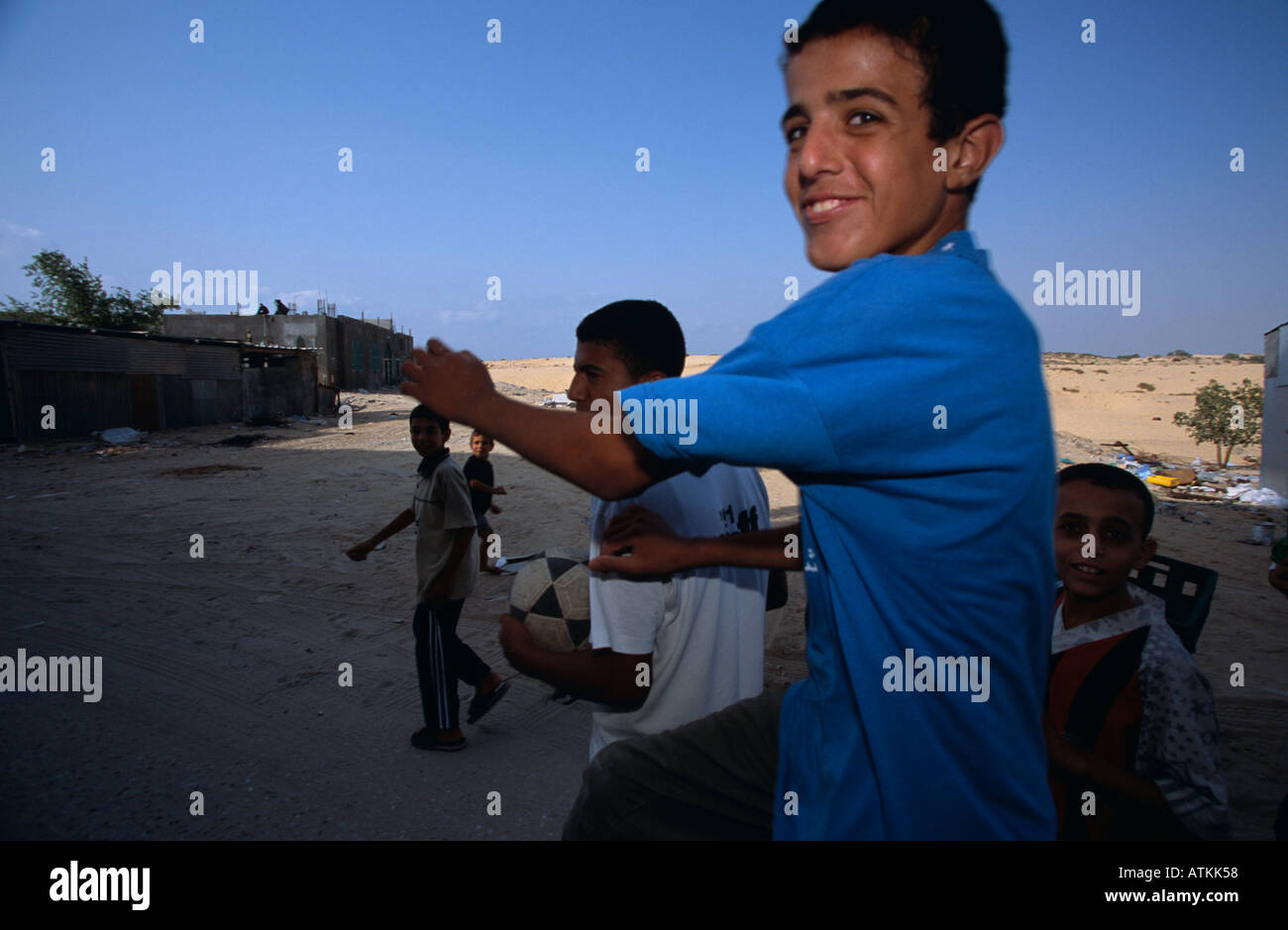 Gaza children smiling hi-res stock photography and images - Alamy