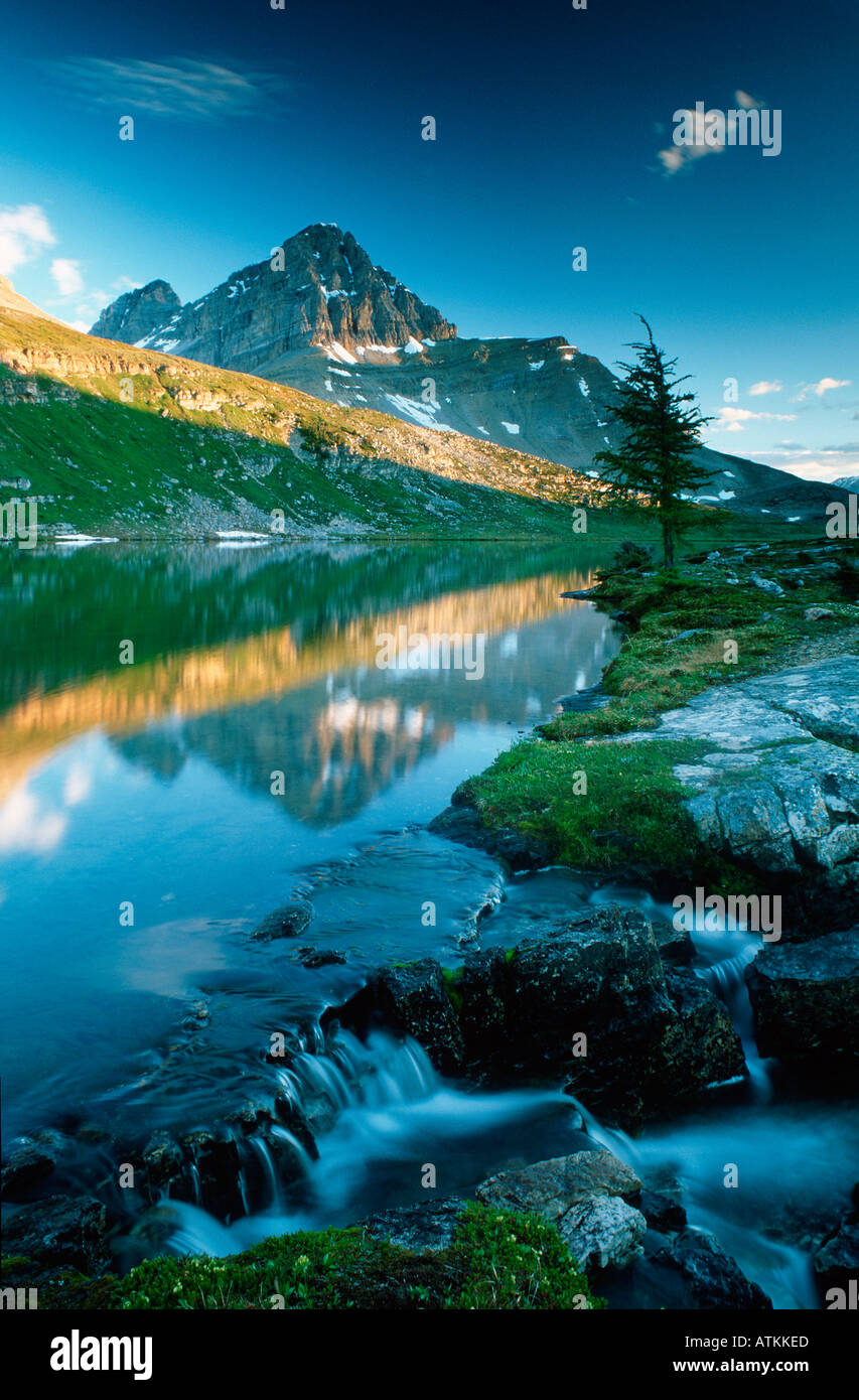 Redoubt lake hi-res stock photography and images - Alamy