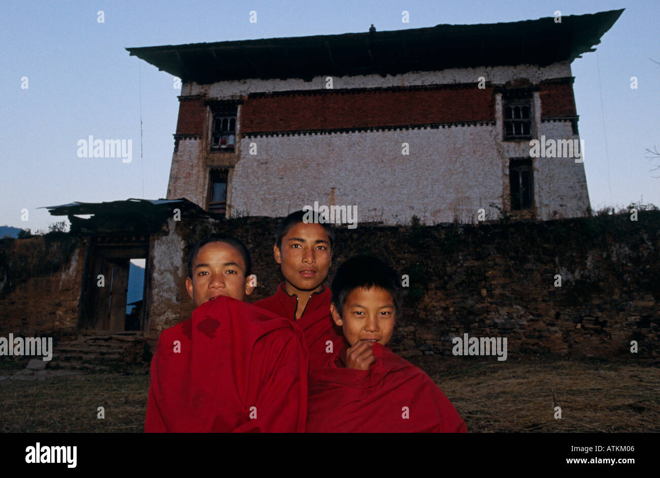 Buddhist monk looking at sunset hi-res stock photography and images - Alamy