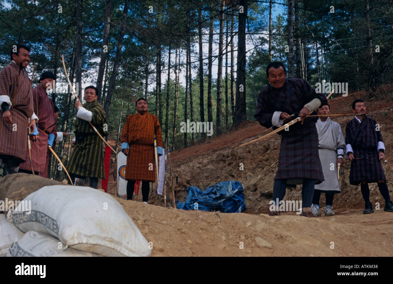 Traditional bhutanese game bhutan hi-res stock photography and images ...