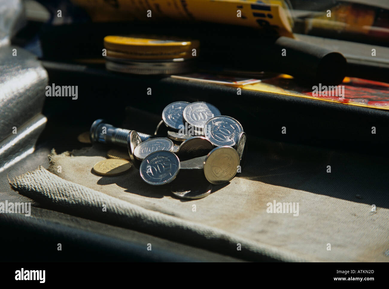 500 pounds money hi-res stock photography and images - Alamy