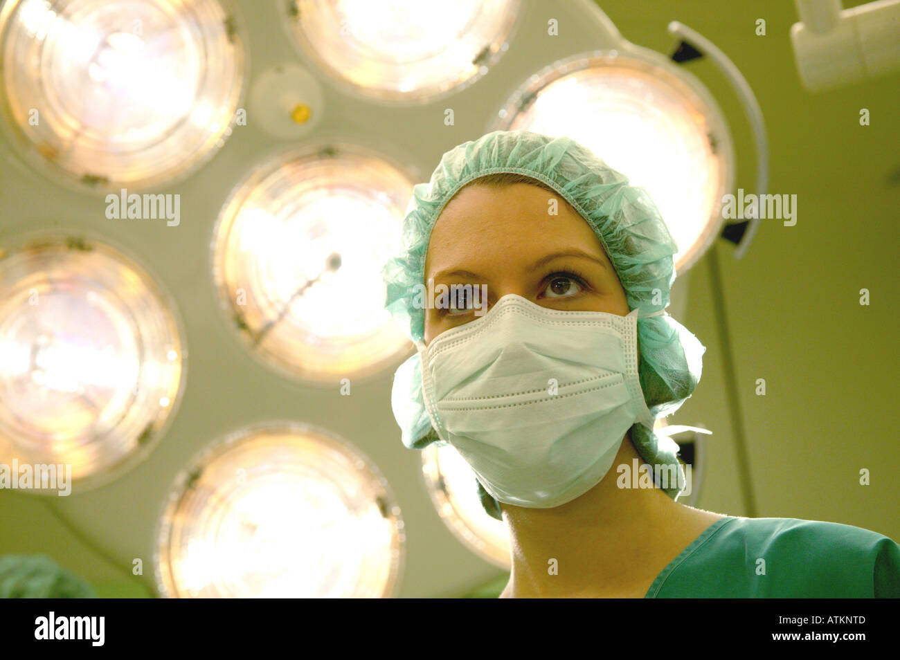 portrait of a surgeon Stock Photo - Alamy