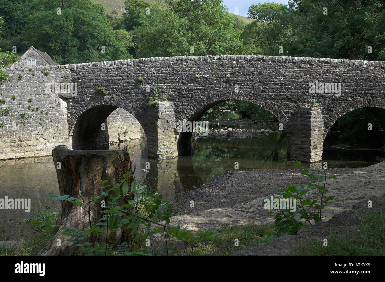 Manifold valley bridge hi-res stock photography and images - Alamy