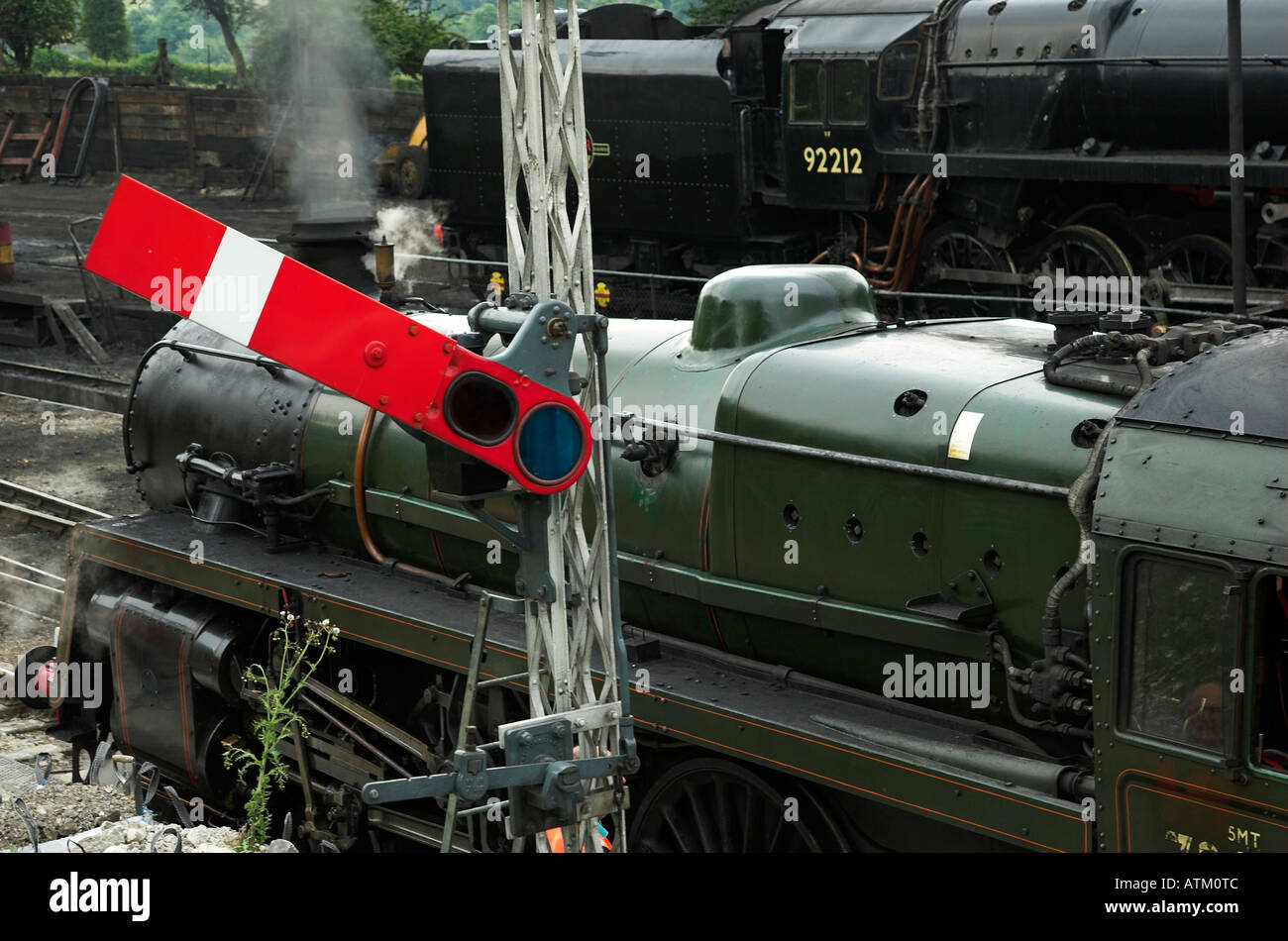Upper quadrant semaphore railway signal at clear Stock Photo - Alamy
