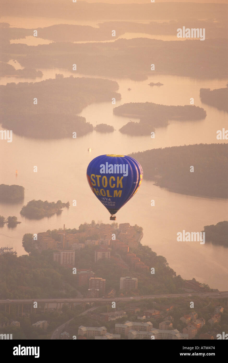 Hot air balloon over sea hi-res stock photography and images - Alamy