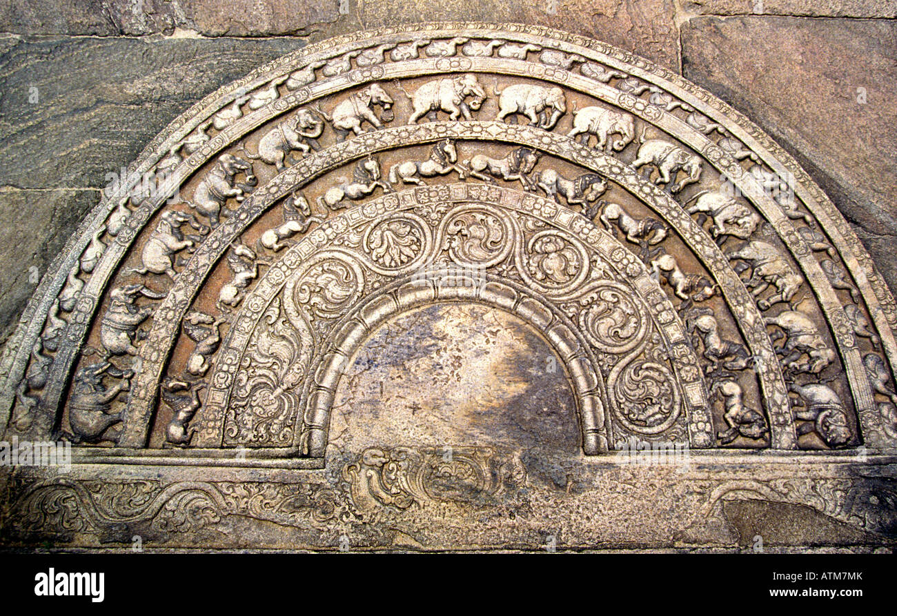 Sri Lanka Polonnaruwa moonstone at entrance of the Vatadage Stock Photo ...