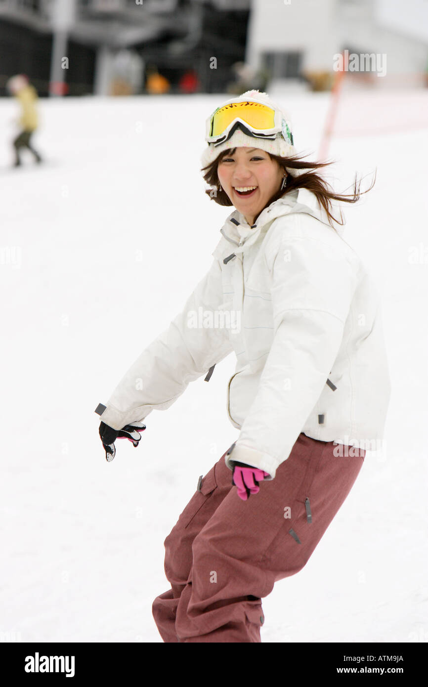 Asian female snowboarder hi-res stock photography and images - Alamy