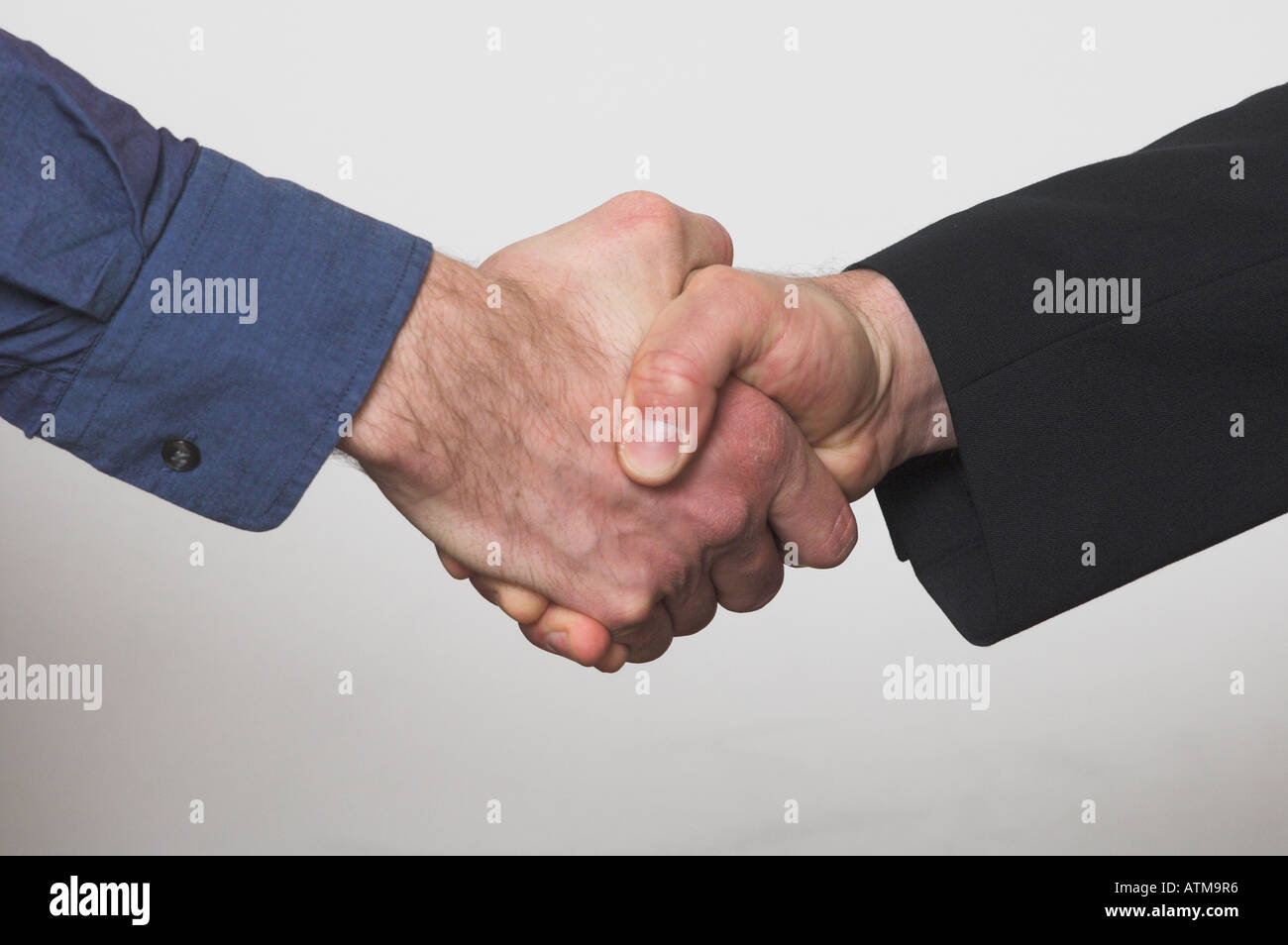 Hande shake hi-res stock photography and images - Alamy