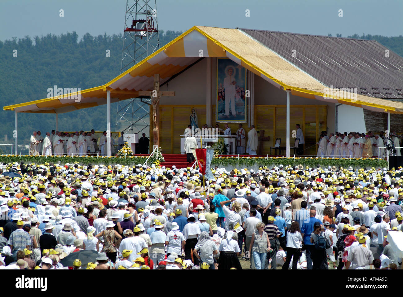 To say mass hi-res stock photography and images - Alamy