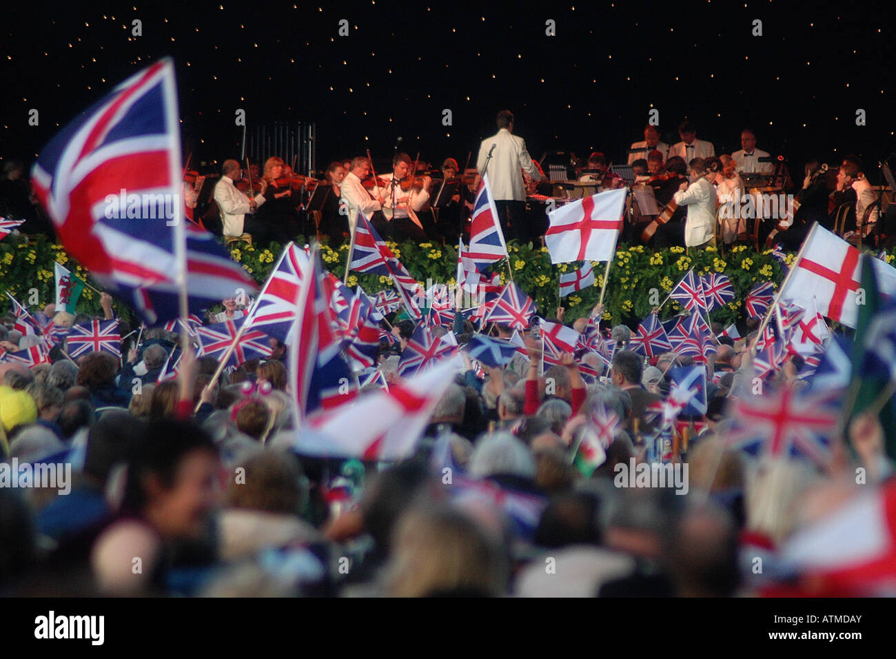 pic martin phelps 30 07 05 malmesbury westonbirt concert Stock Photo ...
