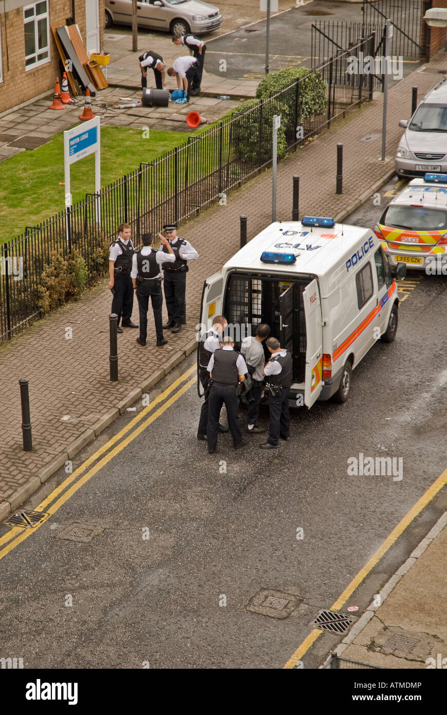Police making arrest hi-res stock photography and images - Alamy