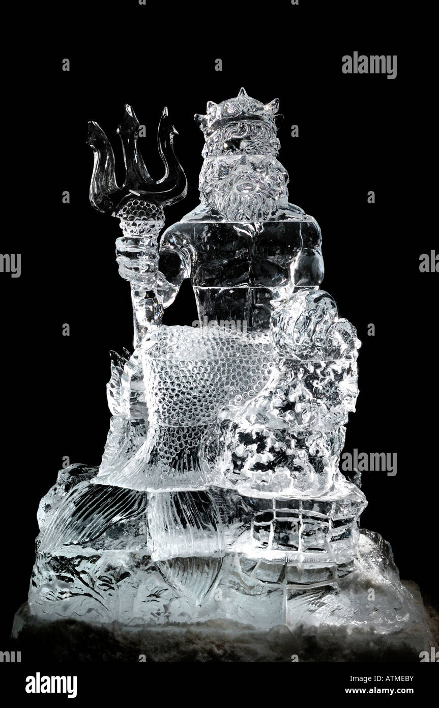 Fantasy creature sculpture hi-res stock photography and images - Alamy