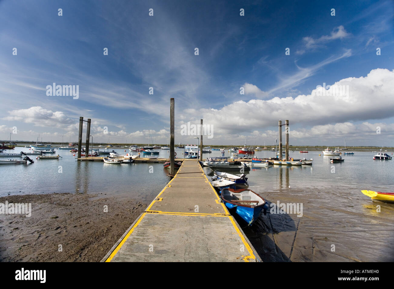 Pontoon mooring welcome floating quay hi-res stock photography and ...