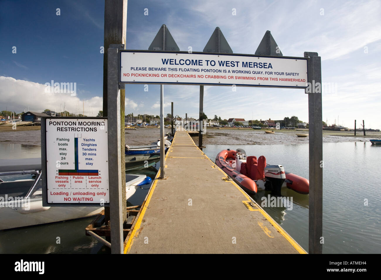 THE PONTOON MOORING WITH WELCOME SIGN AT WEST MERSEA NEAR COLCHESTER ...