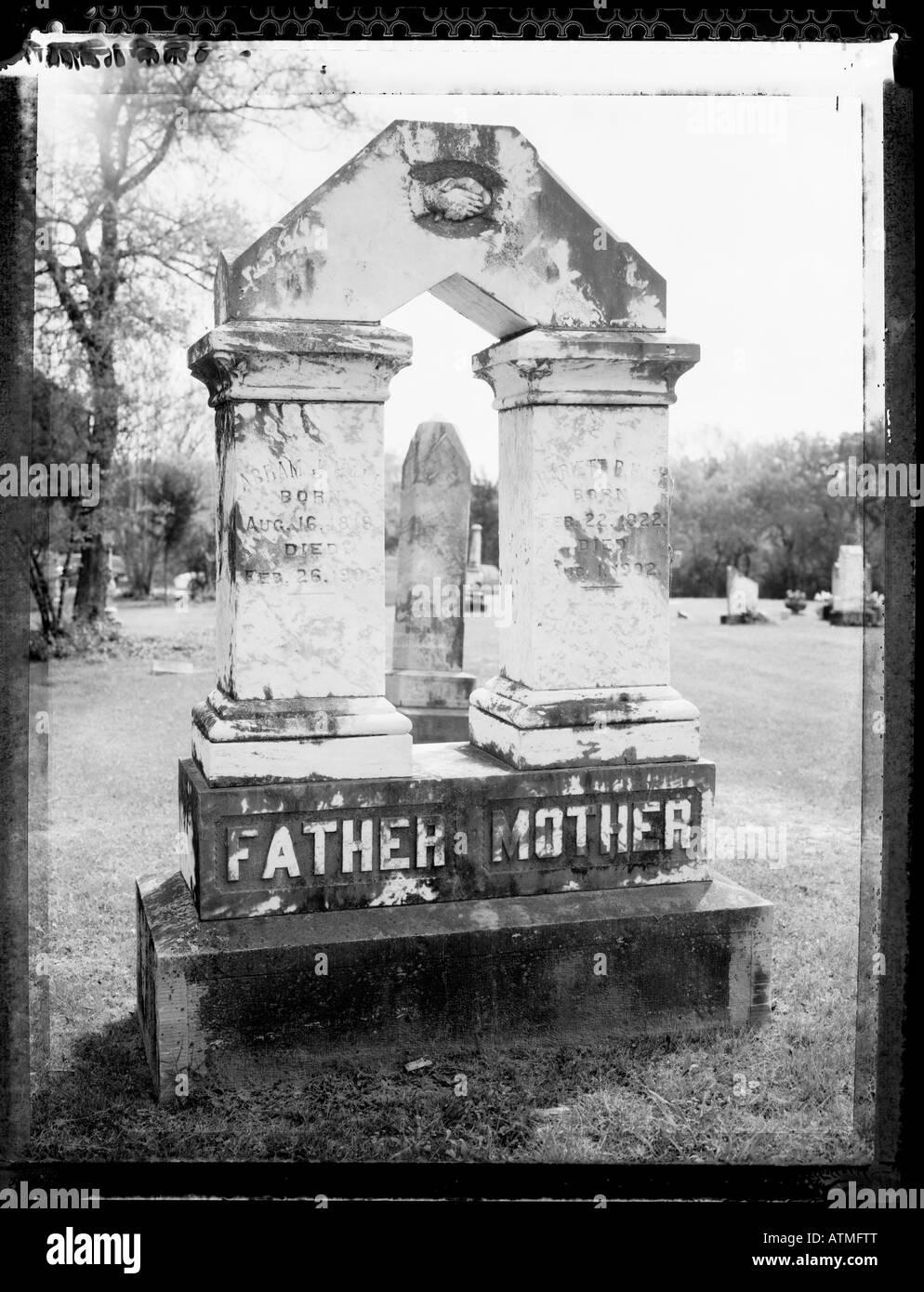 father and mother tombstone in a graveyard Stock Photo - Alamy