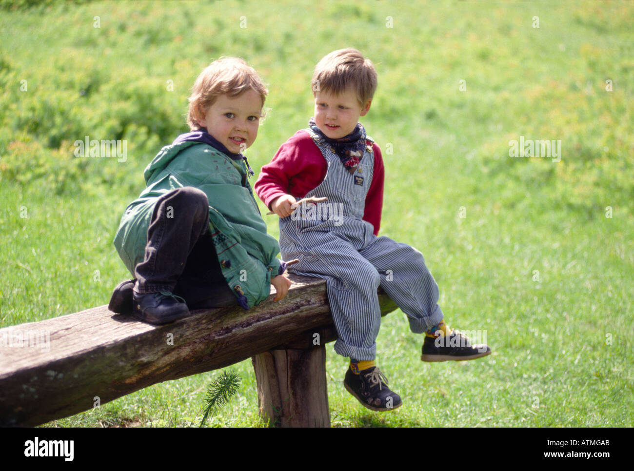 Children on bench Stock Photo - Alamy