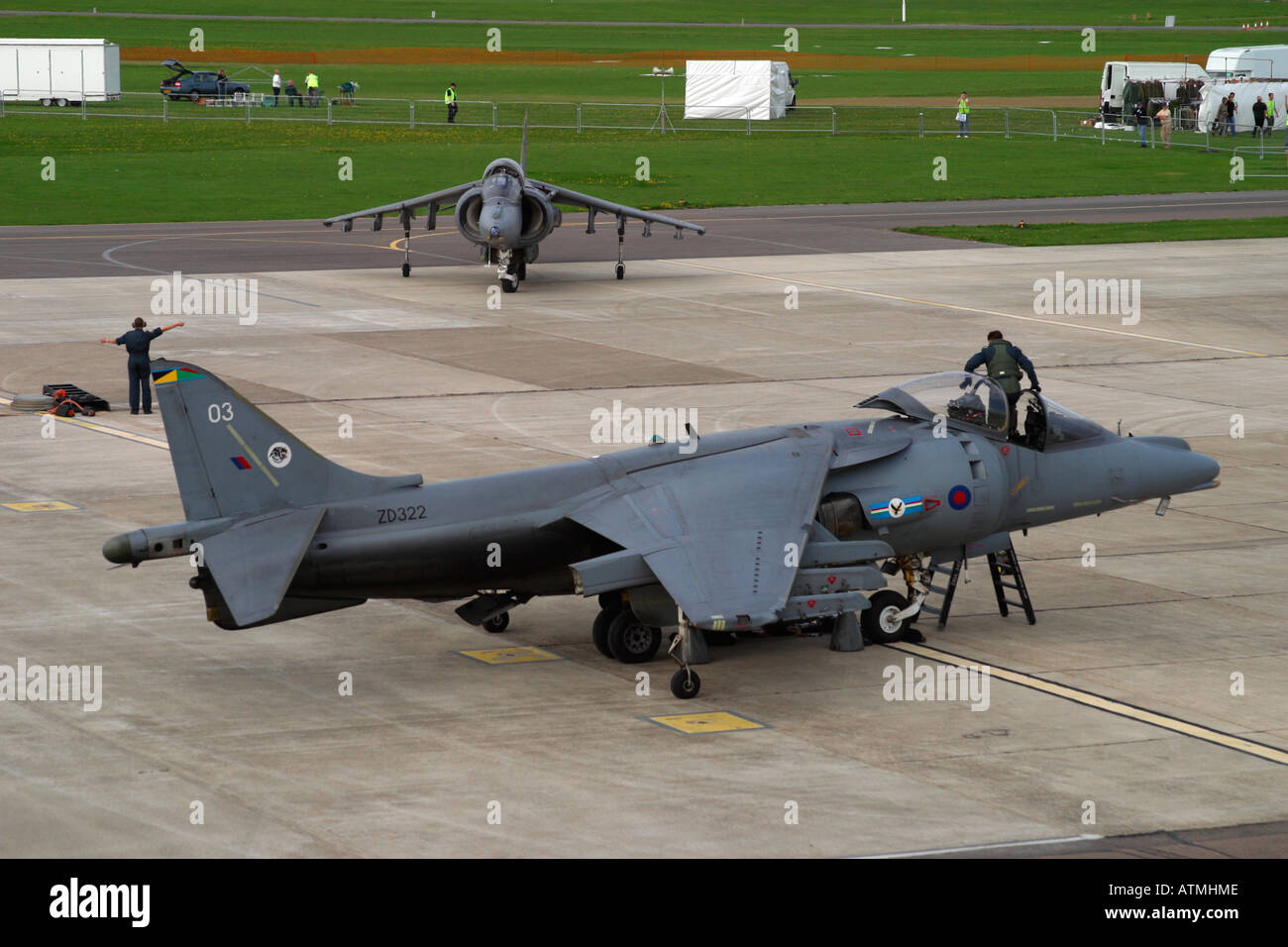 Harrier gr7 hi-res stock photography and images - Alamy