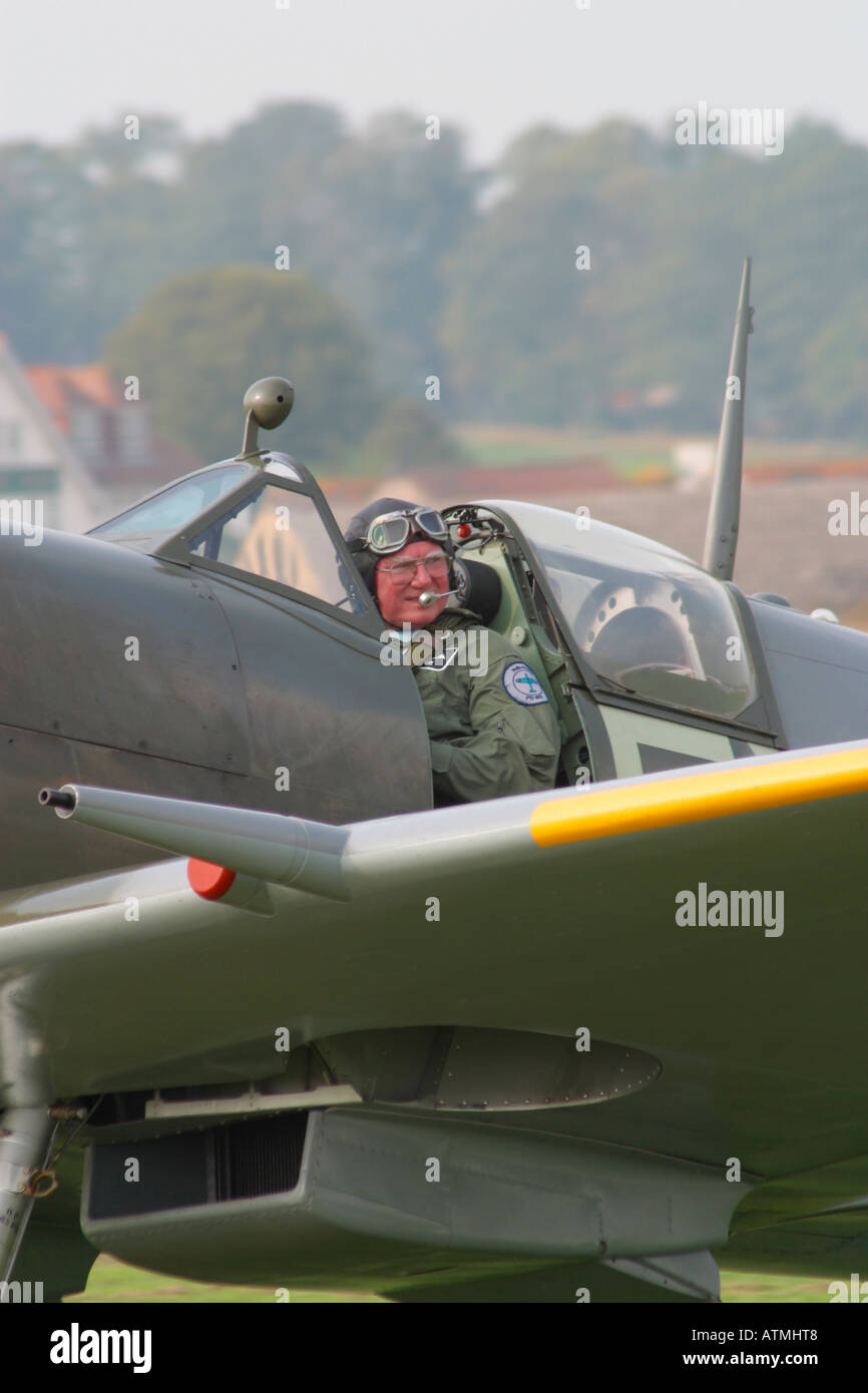 Spitfire pilot rod dean hi-res stock photography and images - Alamy