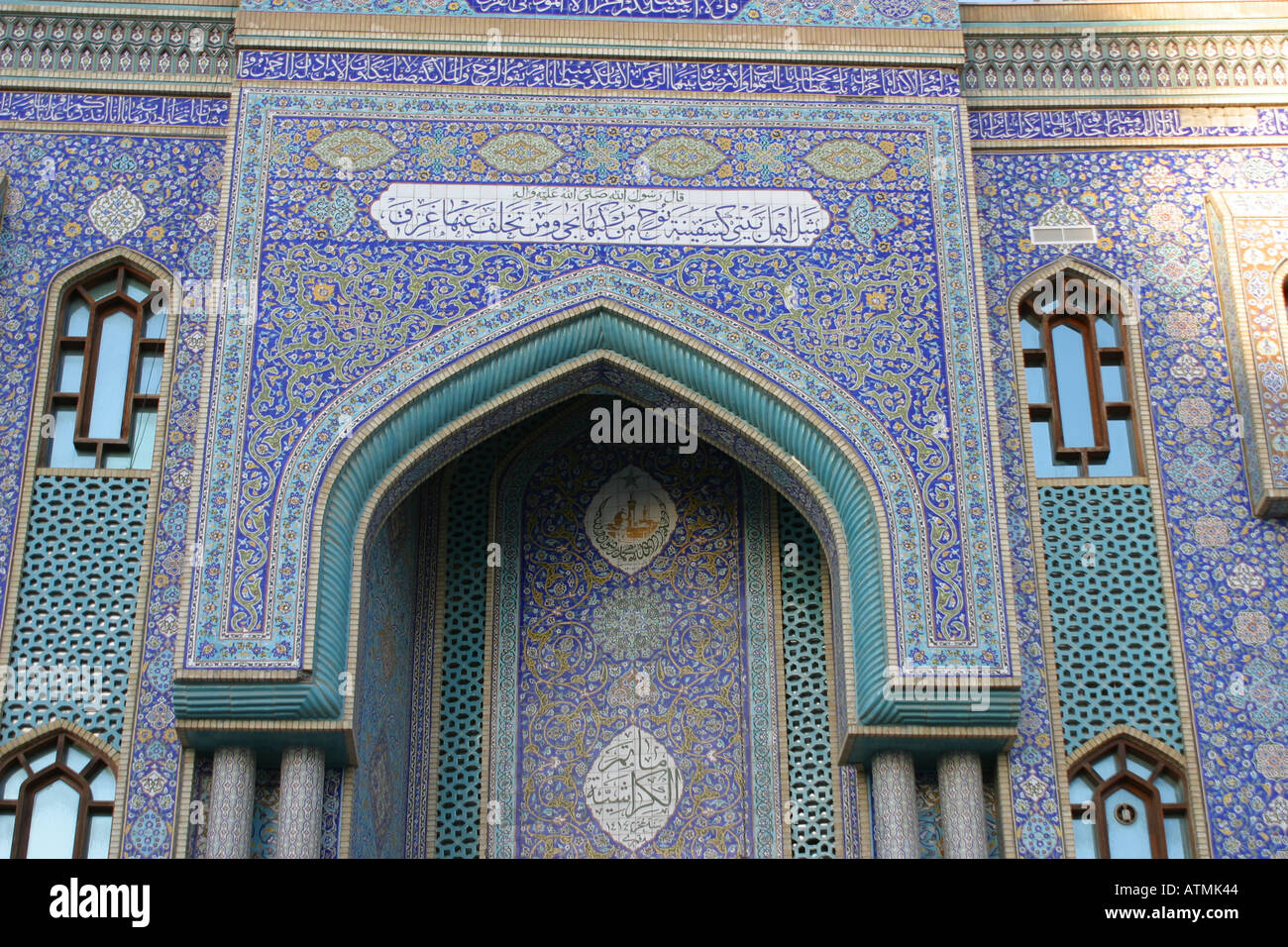 Blue mosque dubai hi-res stock photography and images - Alamy