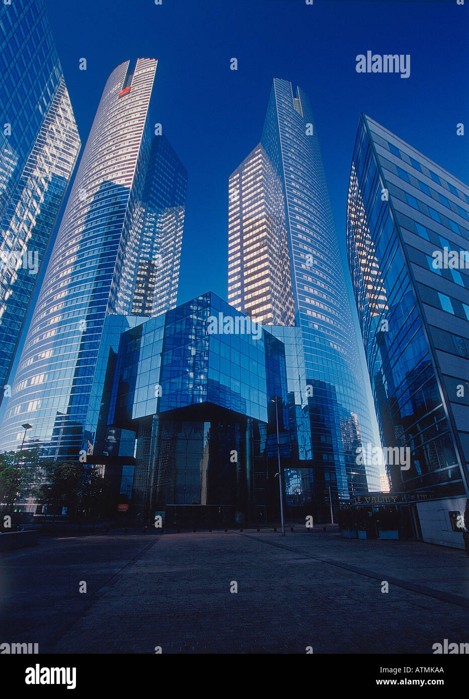 Tower block / Paris Stock Photo - Alamy