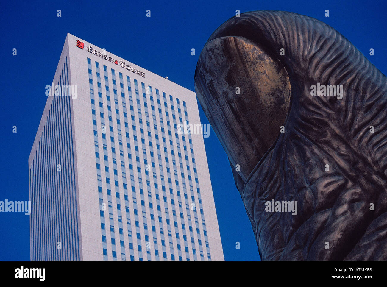 Sculpture and tower block / Paris Stock Photo - Alamy