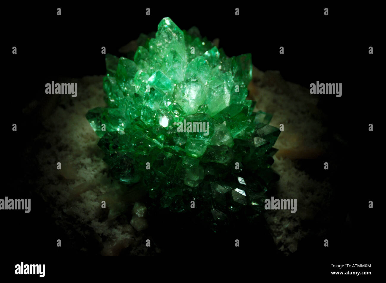 Mineral silicate hi-res stock photography and images - Alamy