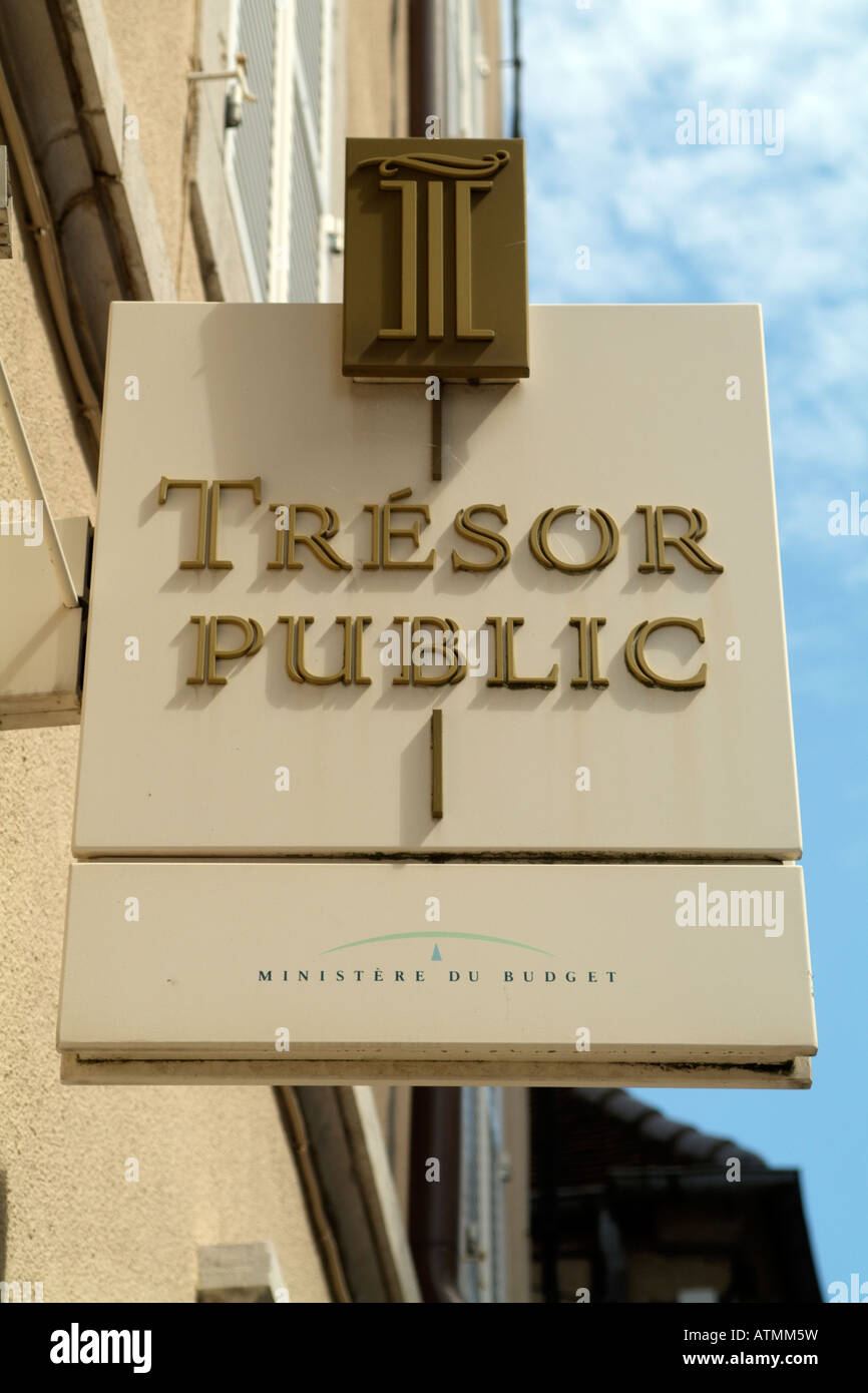 Tresor Public French Ministry of Finance office sign Stock Photo - Alamy