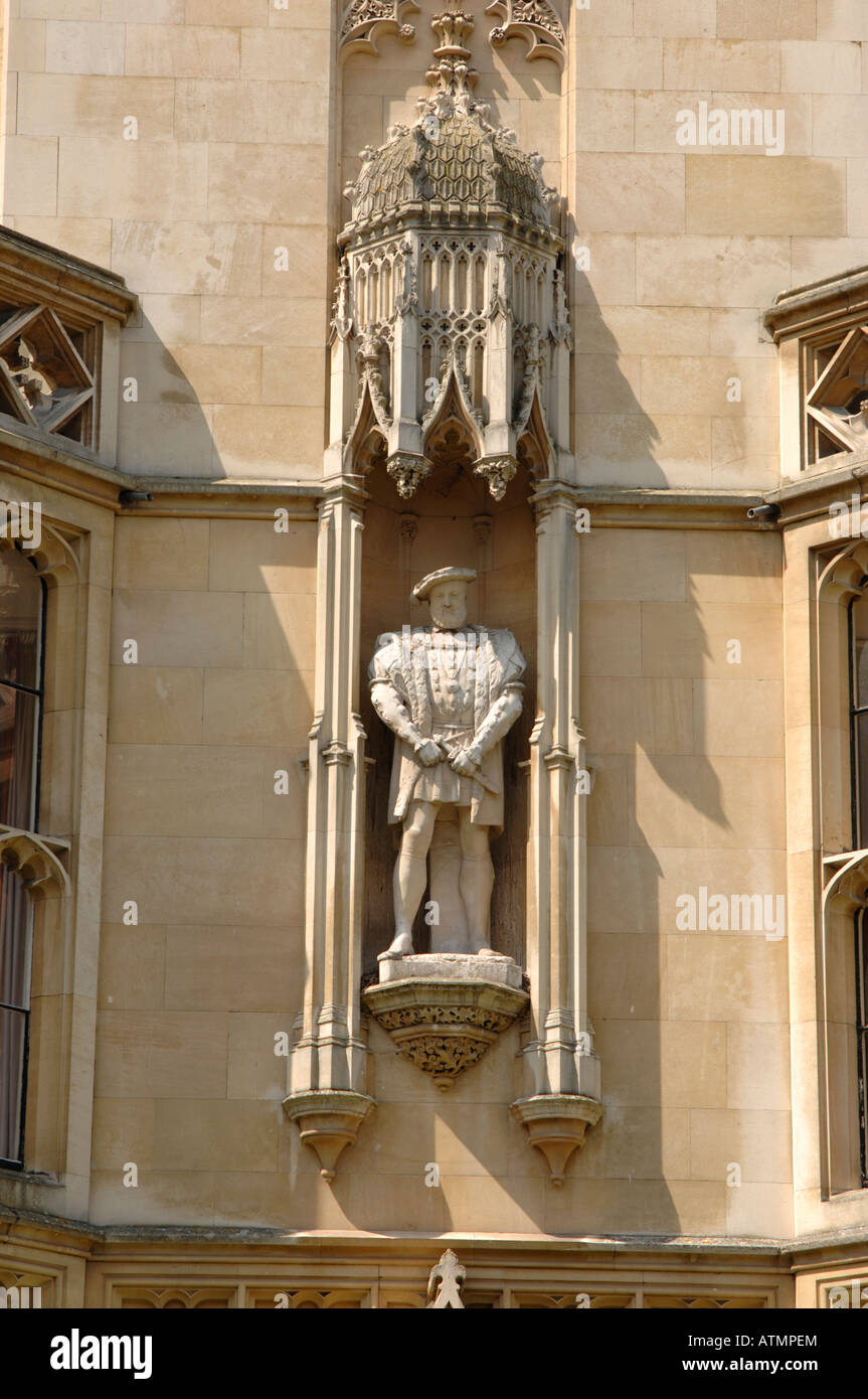 King Henry 8th statue Kings College, Cambridge University Stock Photo ...