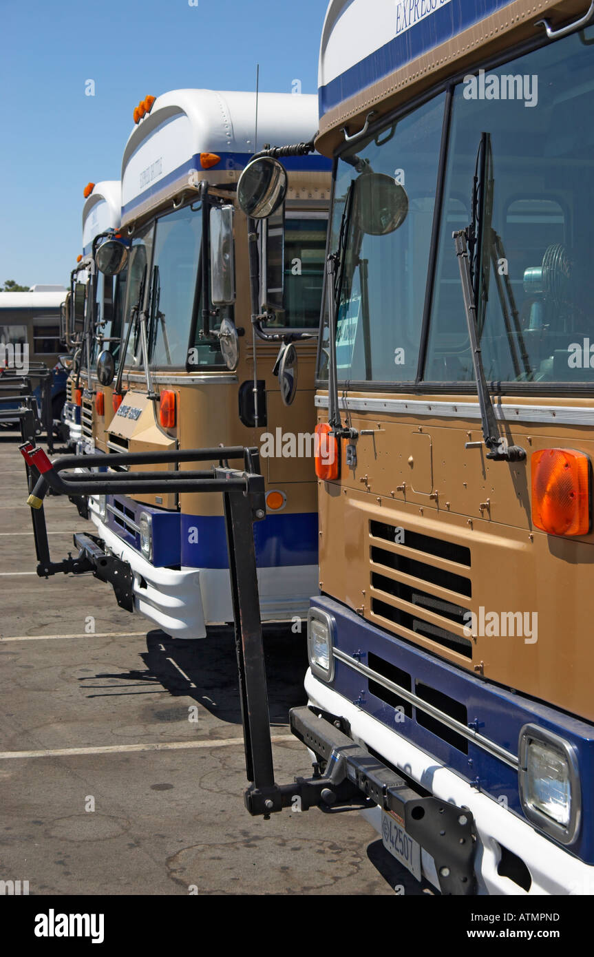 Campus shuttle bus hi-res stock photography and images - Alamy
