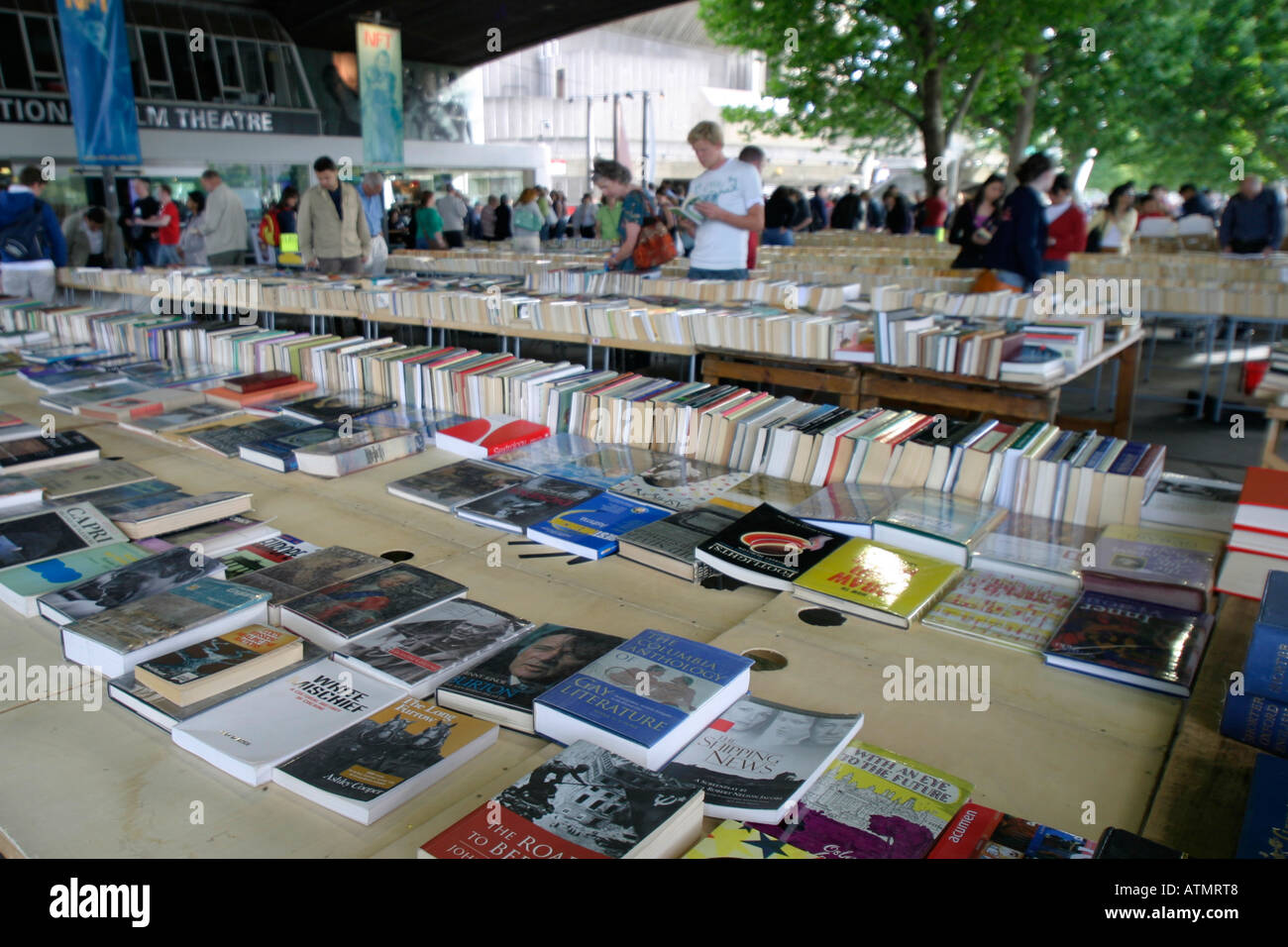 Trade book market hi-res stock photography and images - Alamy