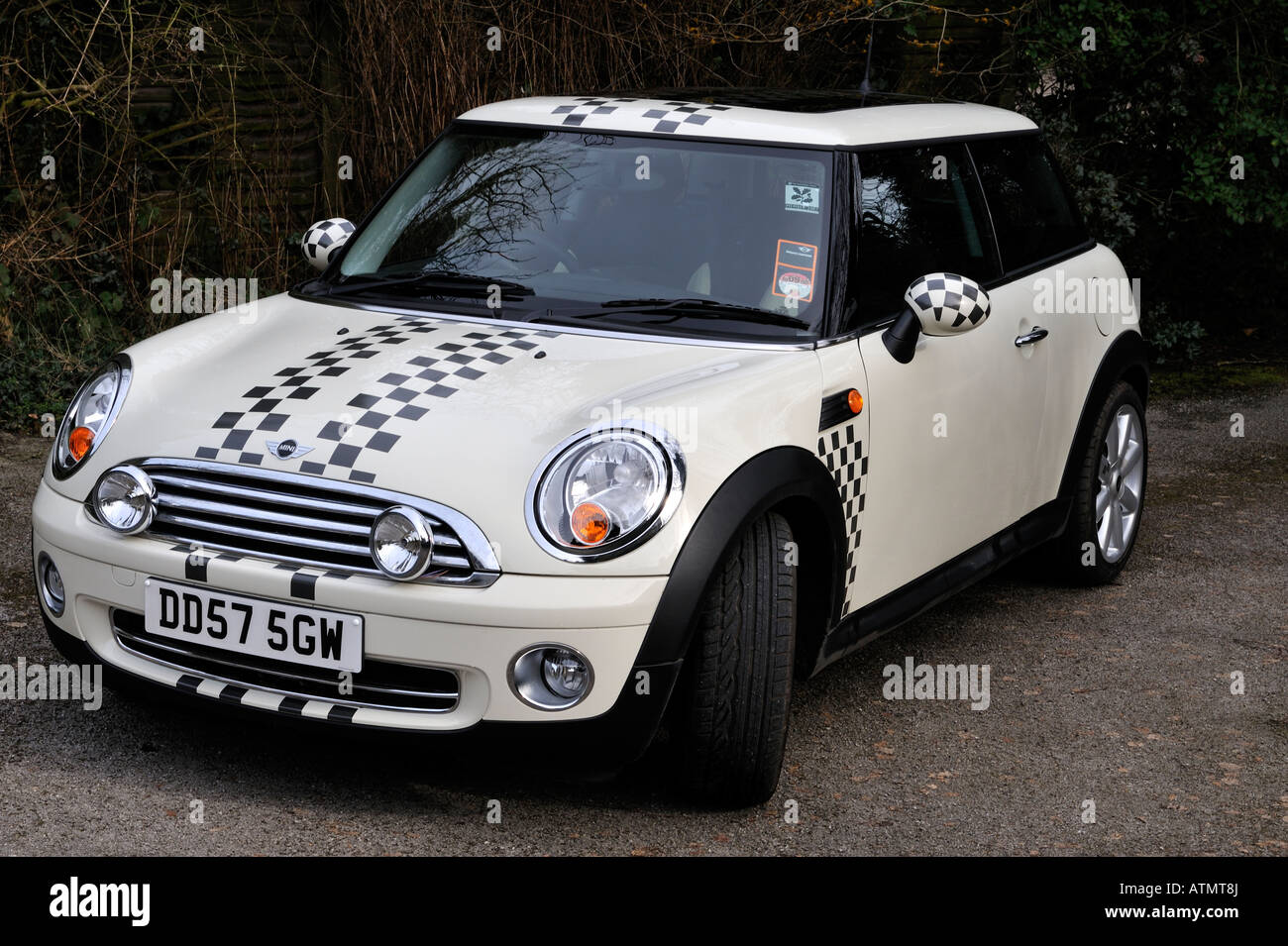 Mini cooper in pepper white hi-res stock photography and images - Alamy