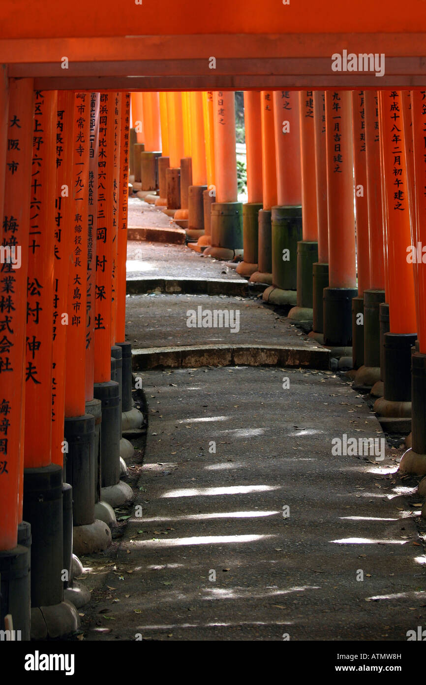 Torri gateway hi-res stock photography and images - Alamy