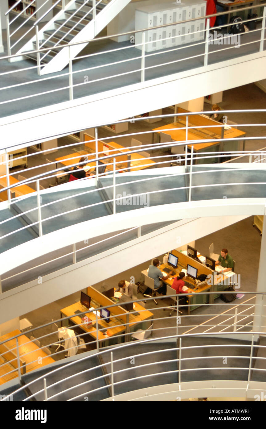 London school of economics library hi-res stock photography and images ...