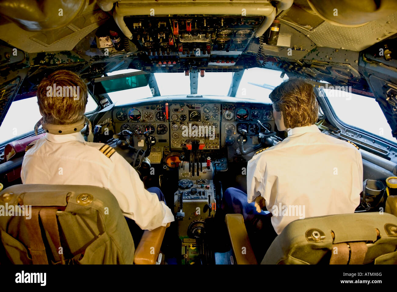 Aircraft cockpit old style instruments hi-res stock photography and ...