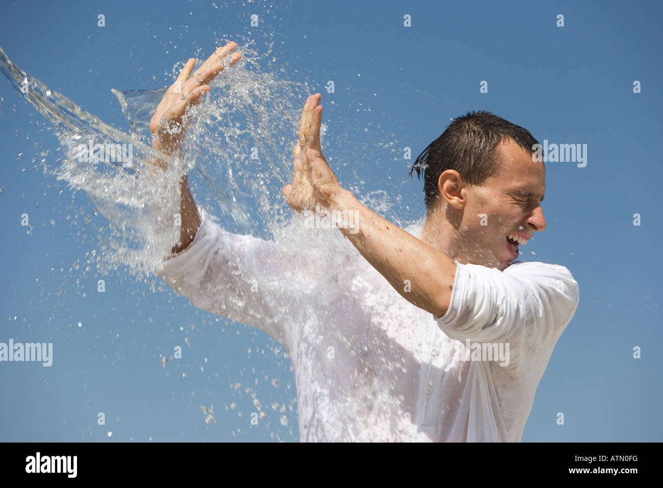 Face splashed hi-res stock photography and images - Alamy