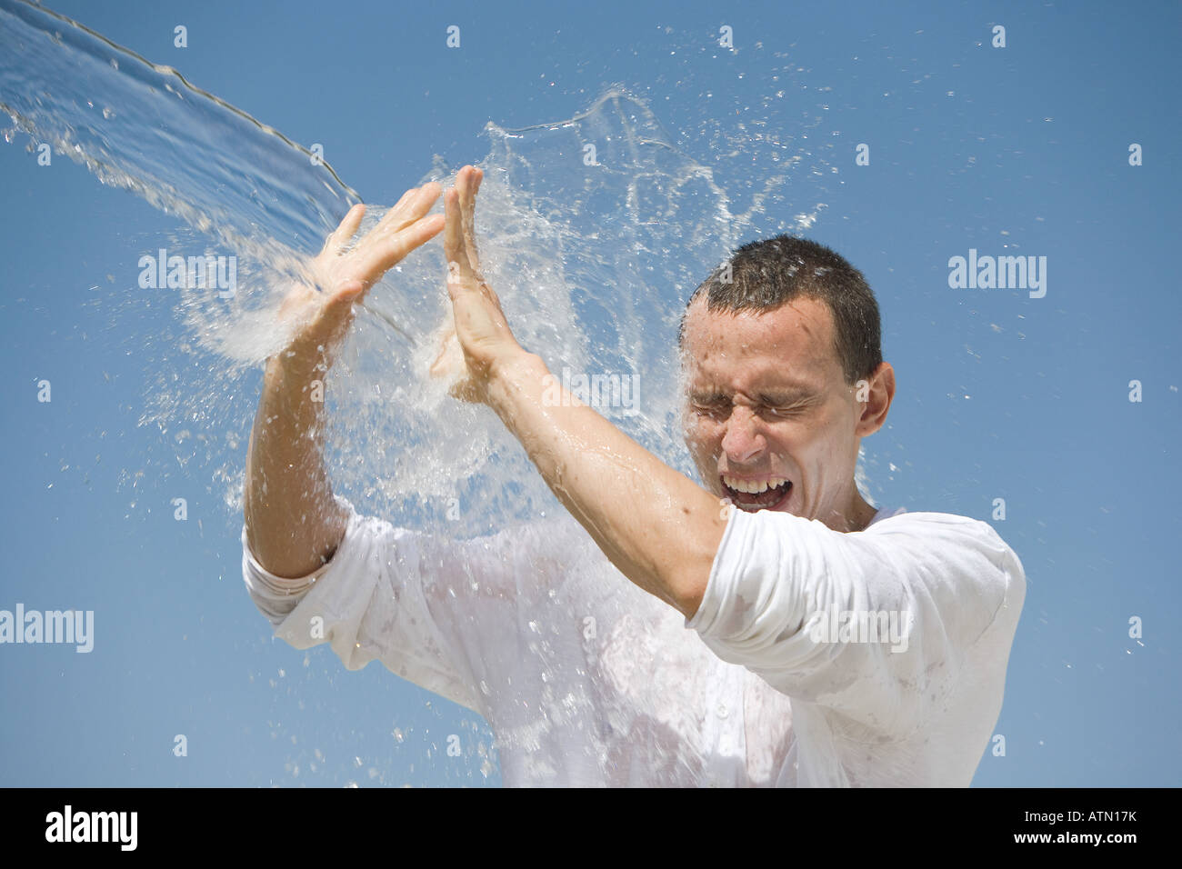 Face splashed hi-res stock photography and images - Alamy