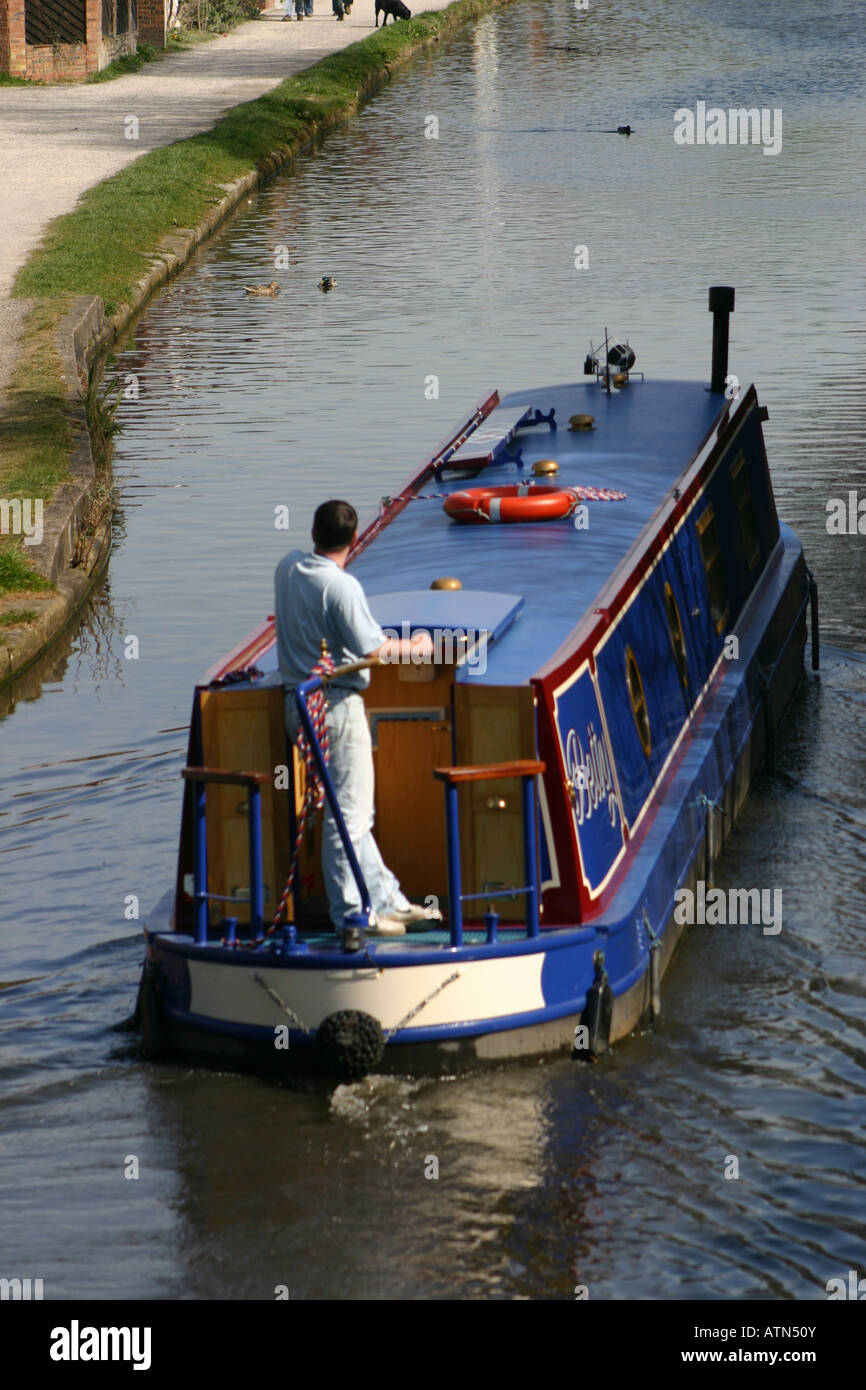canal curve narrow house boat cruising towpath Stock Photo - Alamy