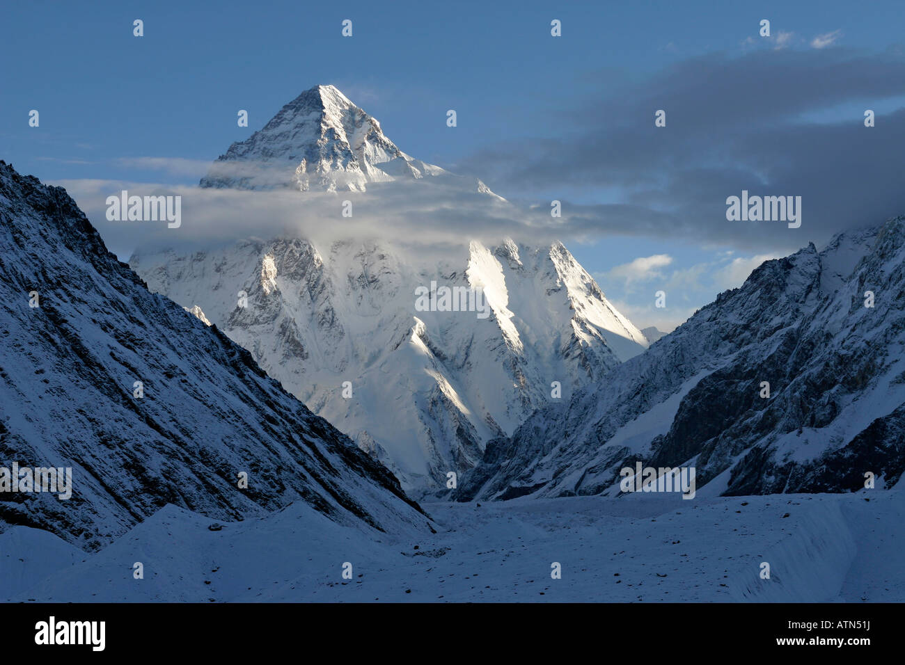 k2 from concordia, baltoro glacier, baltistan ,pakistan Stock Photo - Alamy