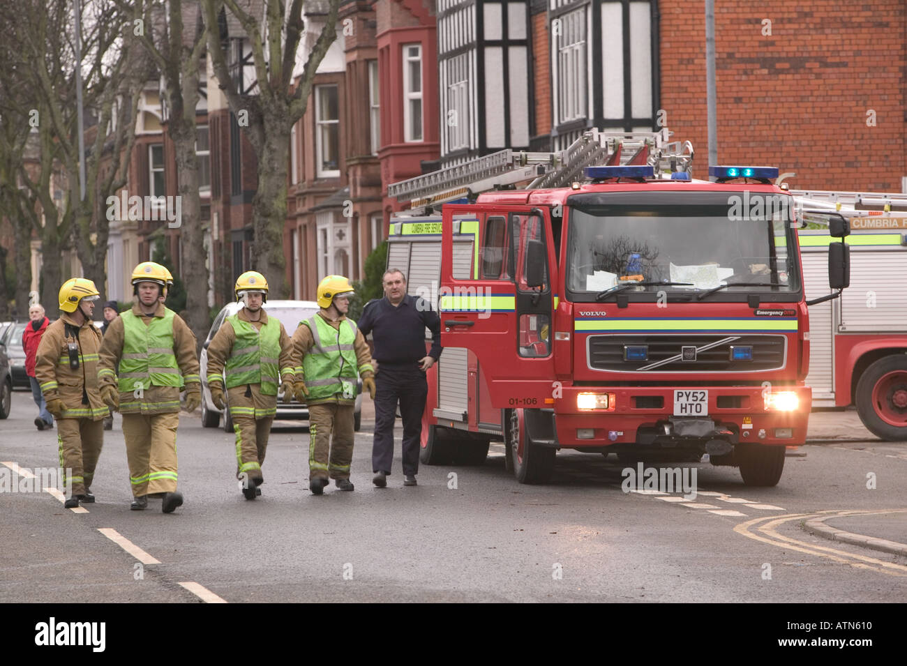 reinforcement fire crews attend the carlisle floods Stock Photo - Alamy