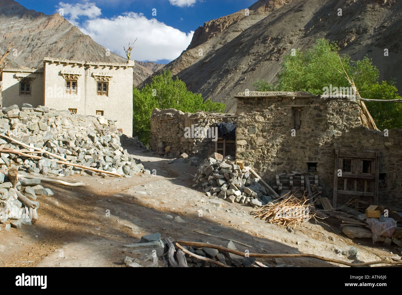 Typical house in ladakh hi-res stock photography and images - Alamy