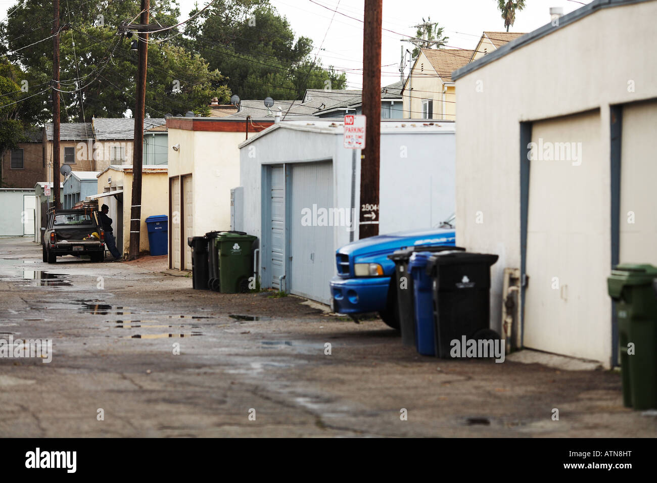 Alleyway in the Venice Beach Canals Area, Los Angeles County ...