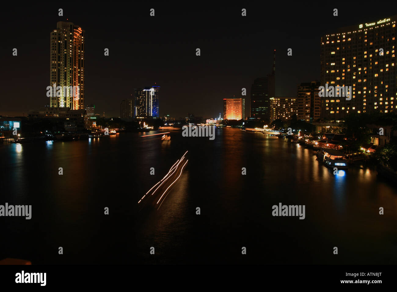 River night scene in Bangkok Thailand Stock Photo - Alamy
