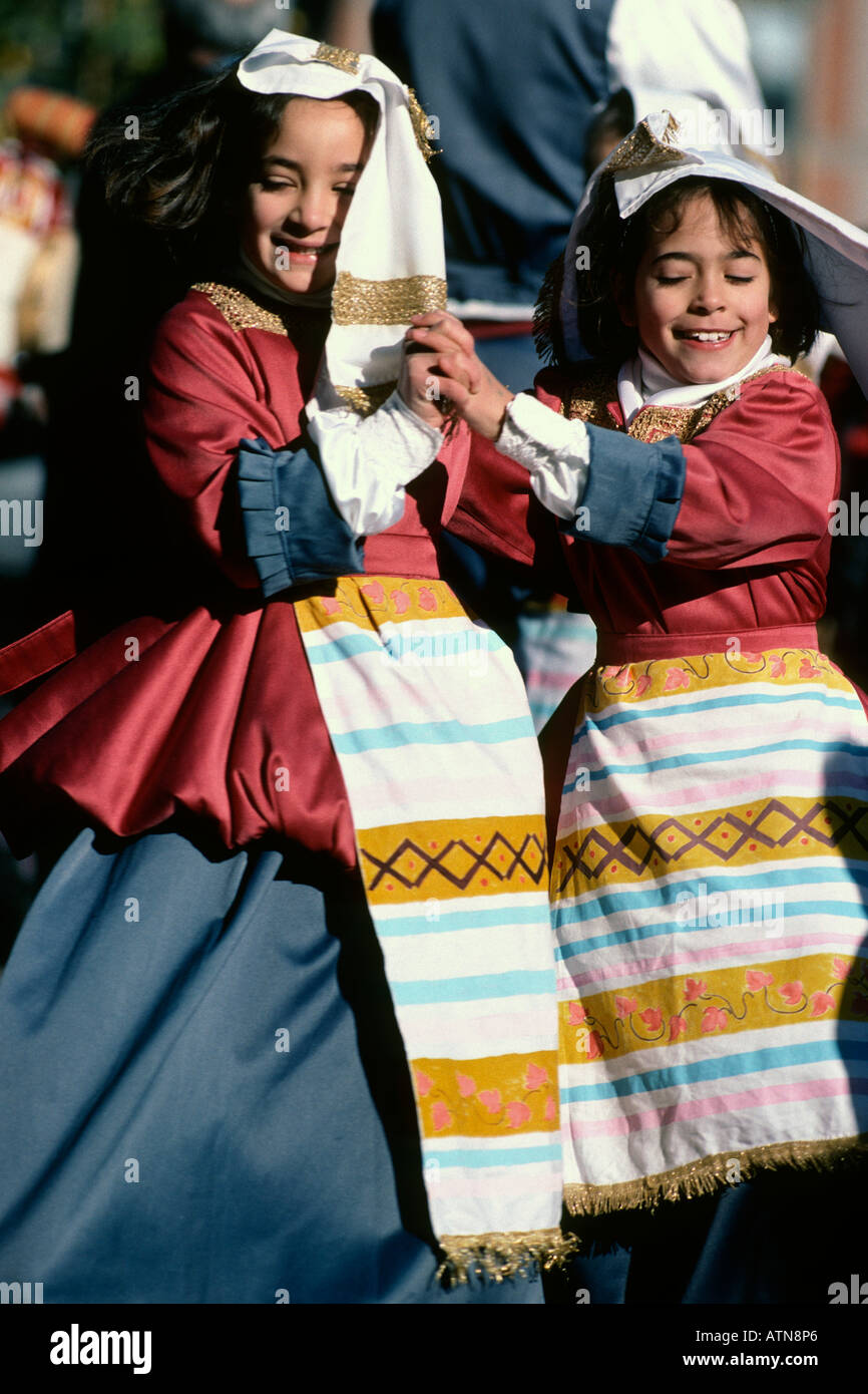 Roma traditional dress hi-res stock photography and images - Alamy